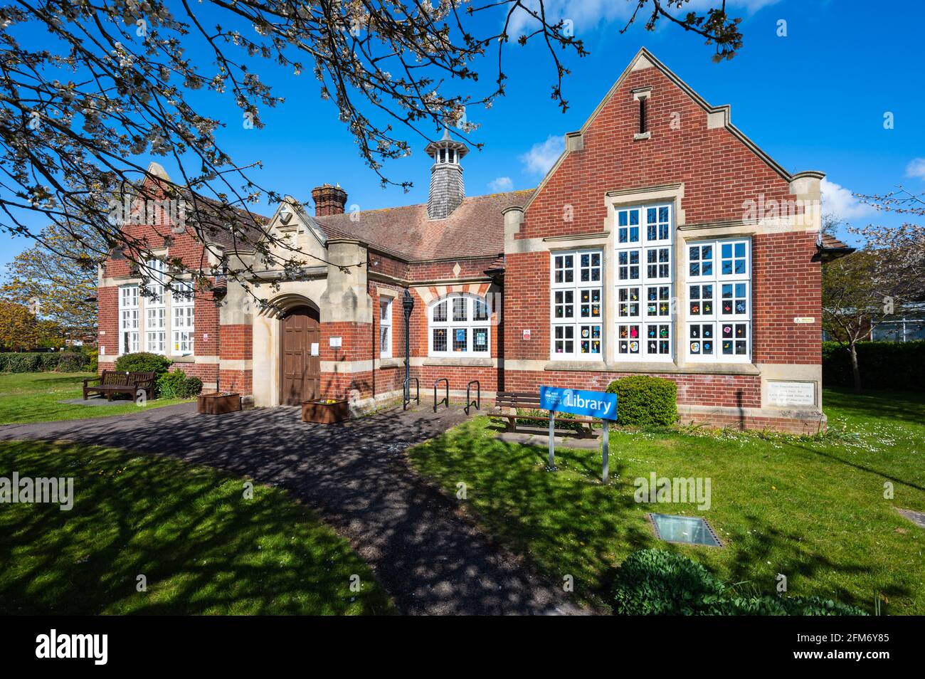 Public library uk hi-res stock photography and images - Alamy
