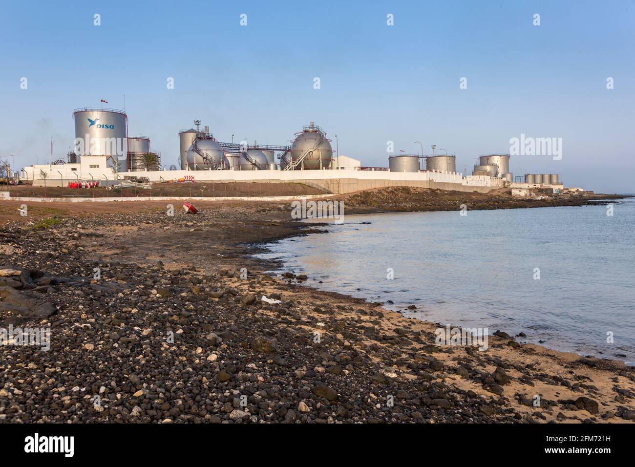 Oil depot hi-res stock photography and images - Alamy