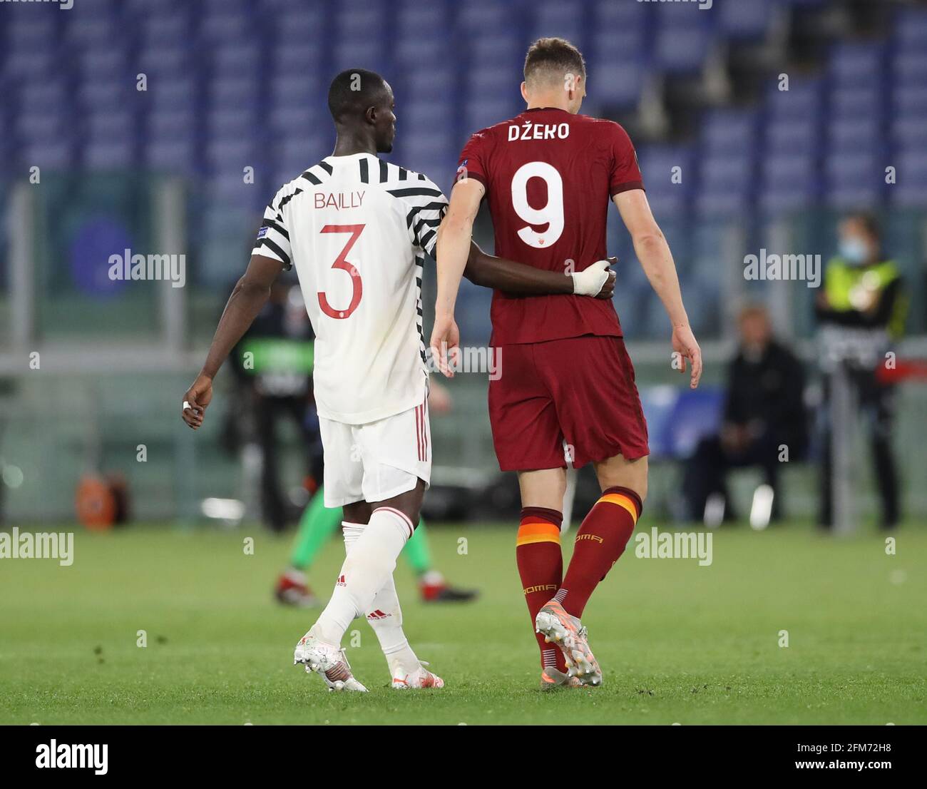 Roma walks hi-res stock photography and images - Alamy