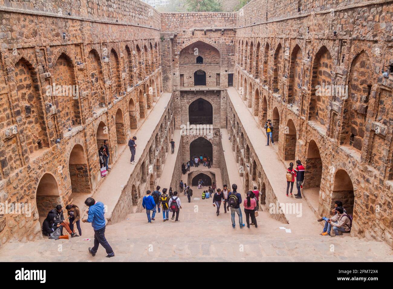 Indian step well hi-res stock photography and images - Alamy