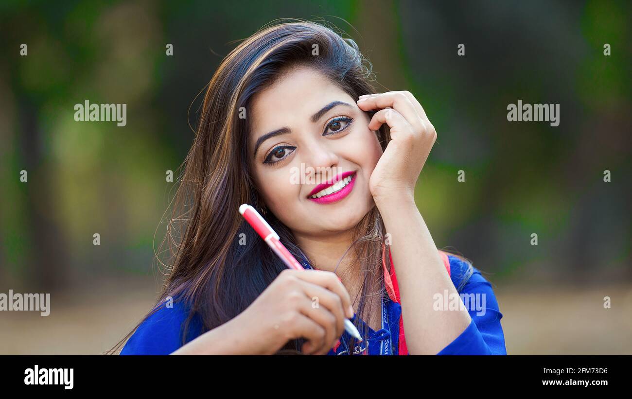 Student students playing hi-res stock photography and images - Alamy