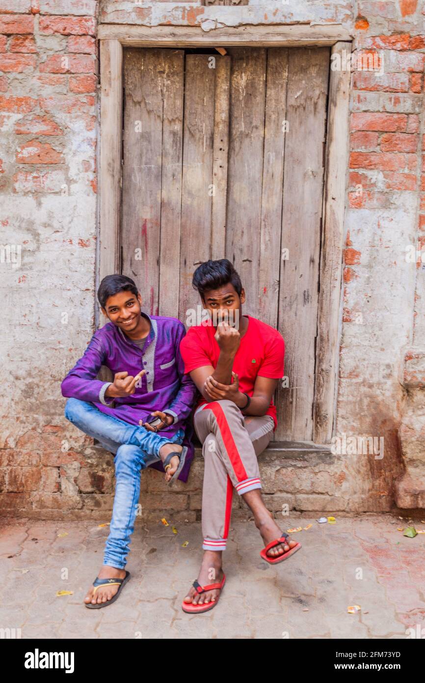 Lucknow city people hi-res stock photography and images - Alamy