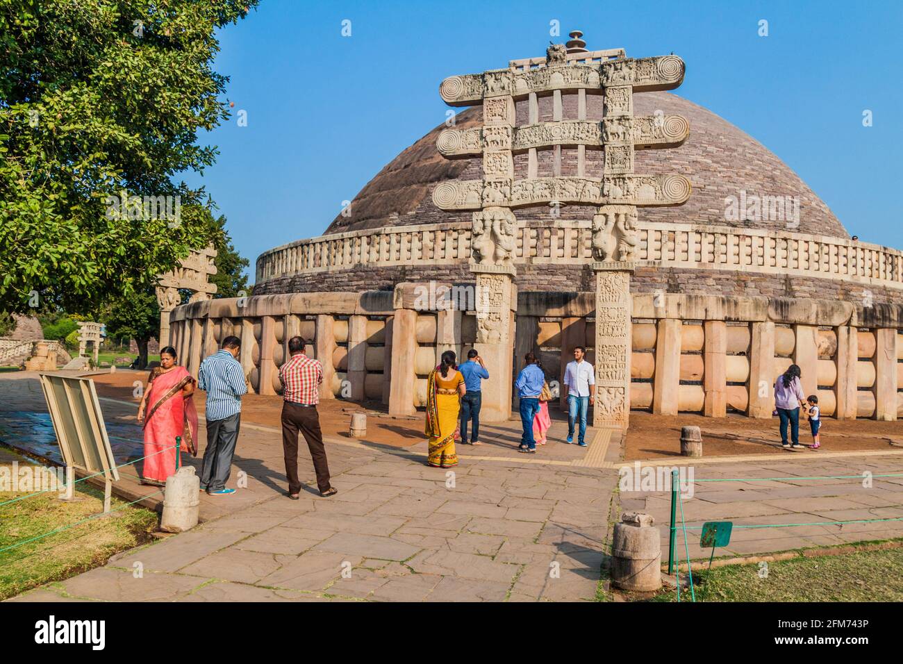 SANCHI, INDIA - FEBRUARY 4, 2017: Tourists visit Stupa 1, ancient ...