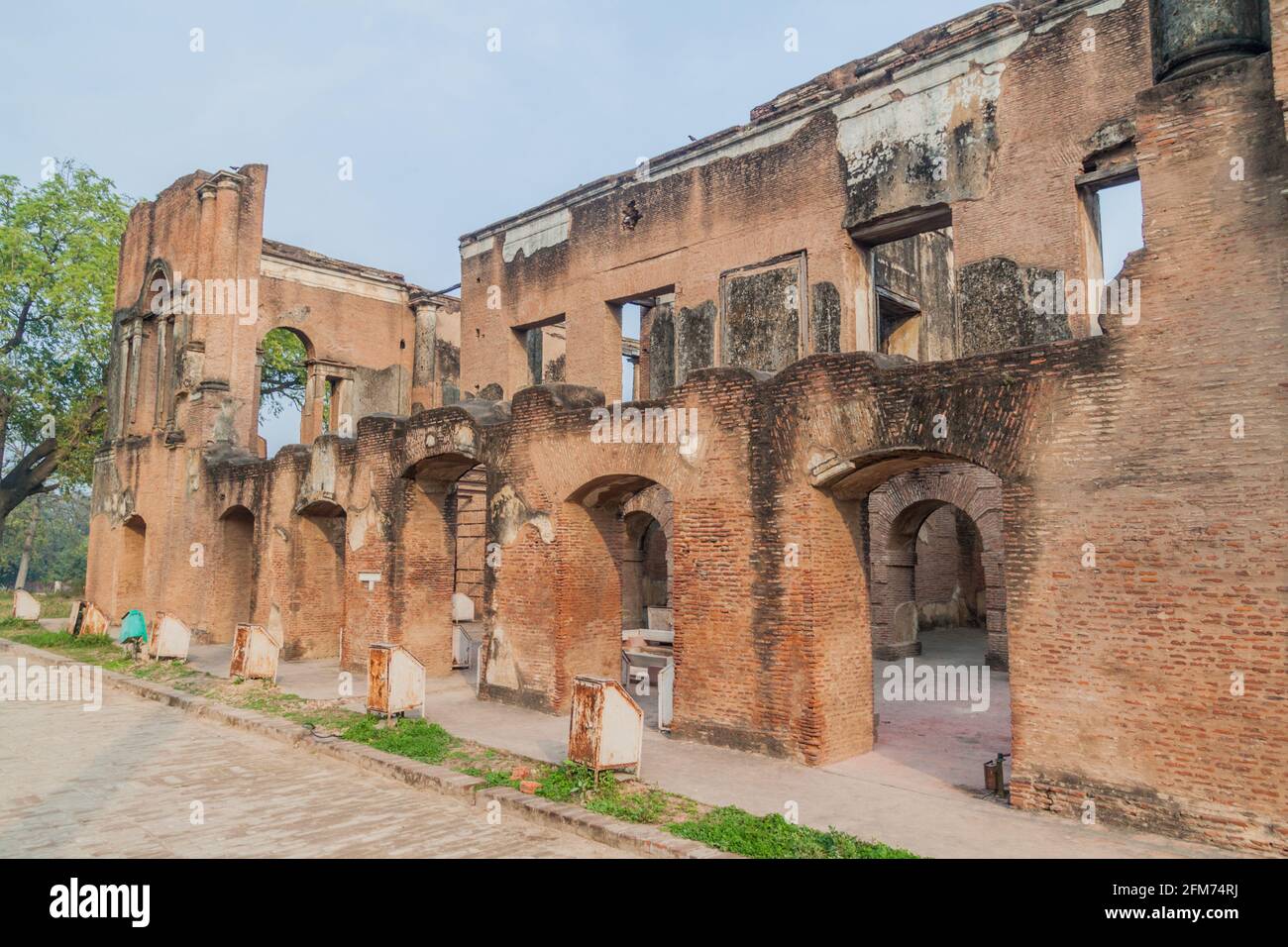 Ruins of the Residency Complex in Lucknow, Uttar Pradesh state, India ...