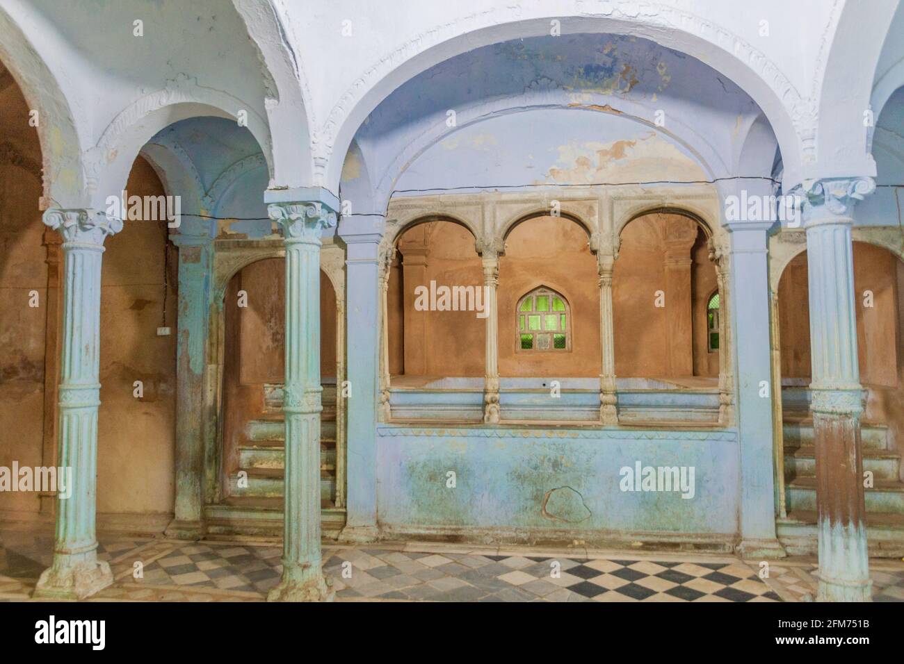 Interior imambara lucknow hi-res stock photography and images - Alamy