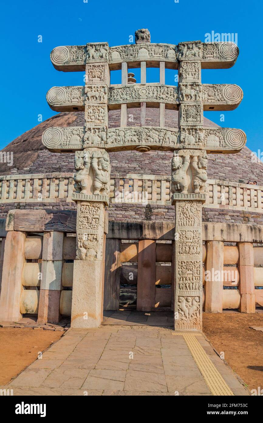 Sanchi stupa hi-res stock photography and images - Alamy