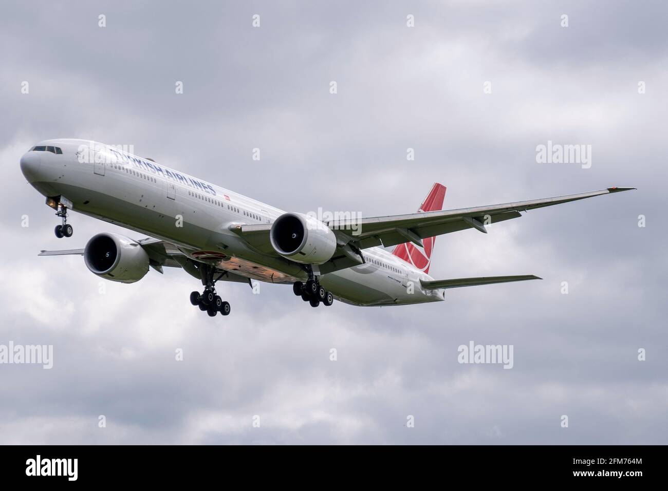 777 300er hi-res stock photography and images - Alamy