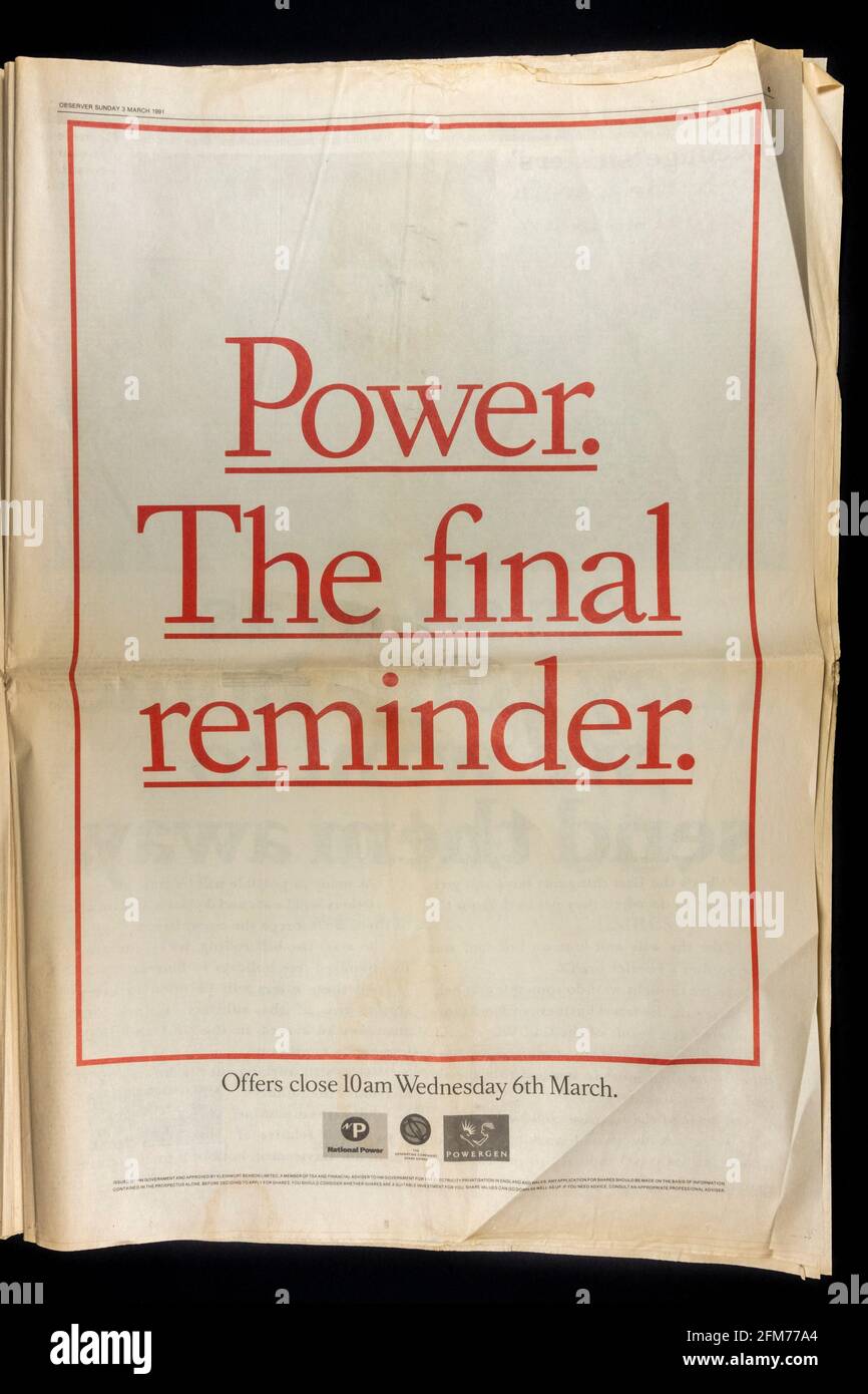 Sale of the observer newspaper hi-res stock photography and images - Alamy