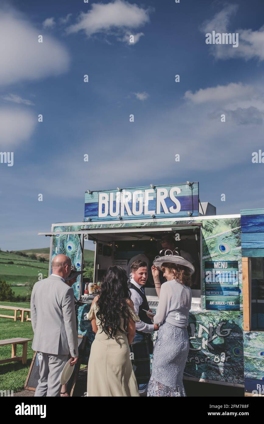 Burger van queue hi-res stock photography and images - Alamy