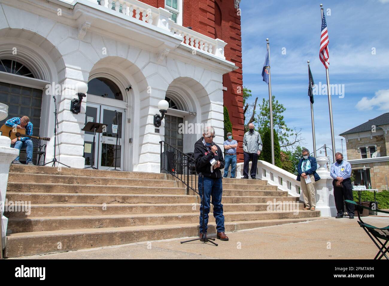 Danville, United States. 06th May, 2021. Pastor Harry Wonderland prays ...