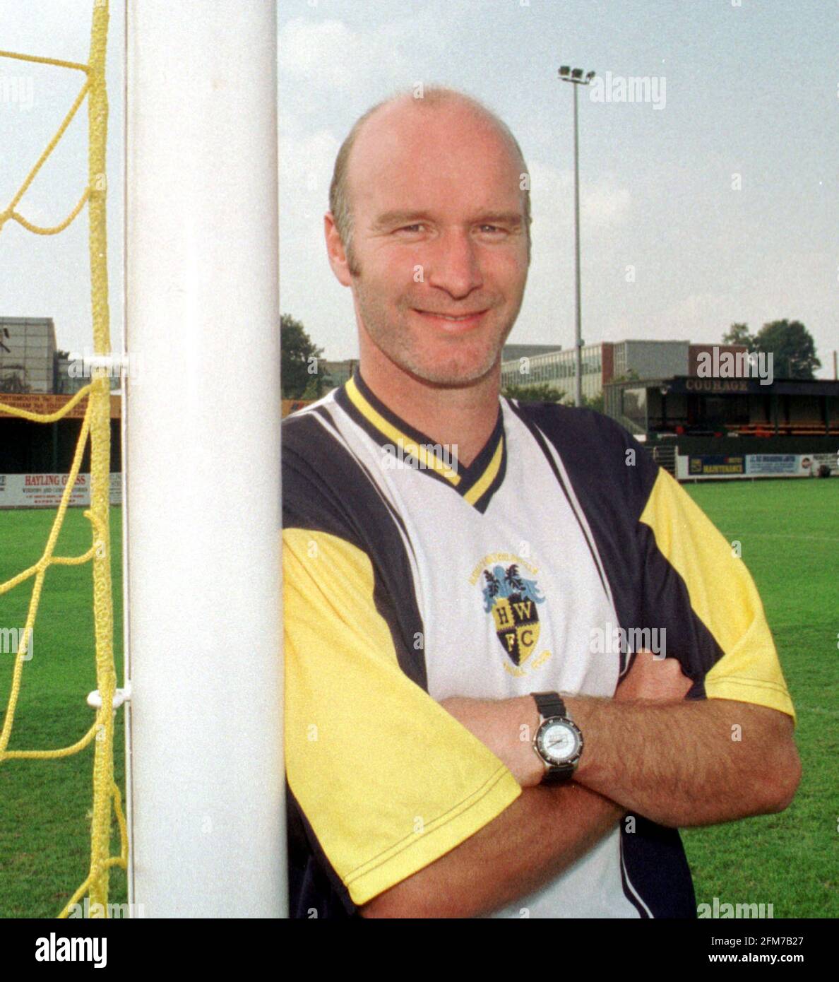 EX PORTSMOUTH FOOTBALLER BILLY GILBERT NOW MANAGER OF HAVANT AND ...