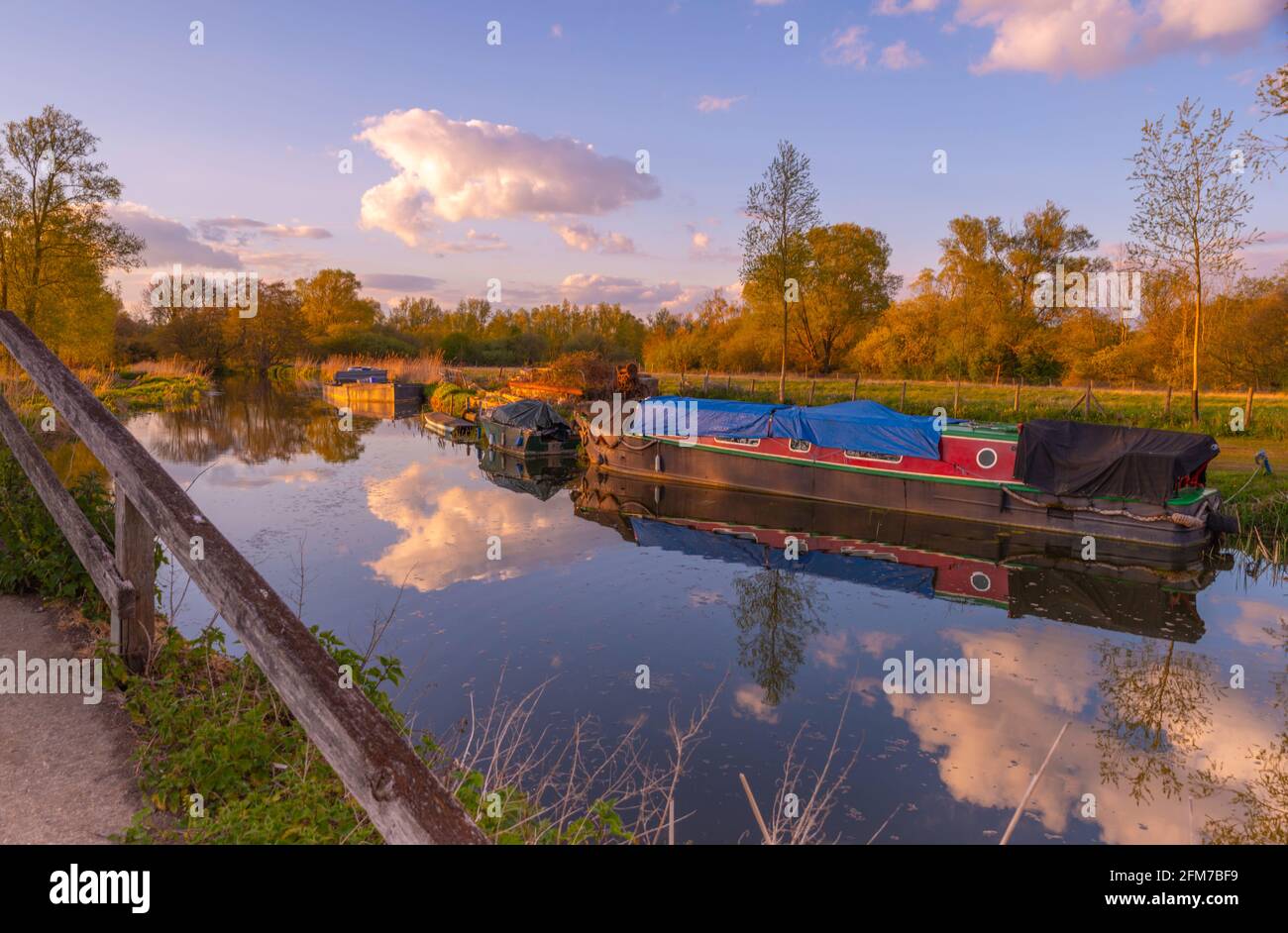 Blackwater river essex boat hi-res stock photography and images - Alamy