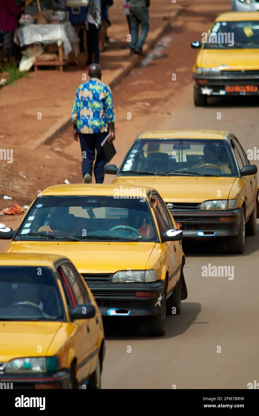 Yellow taxi africa hi-res stock photography and images - Alamy