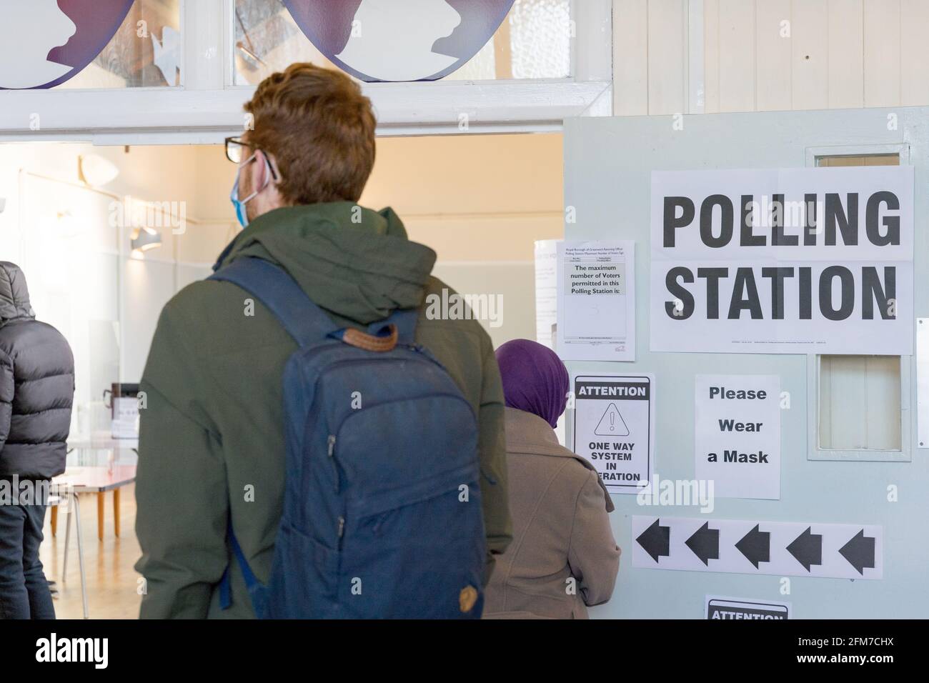 Queue paper hi-res stock photography and images - Alamy