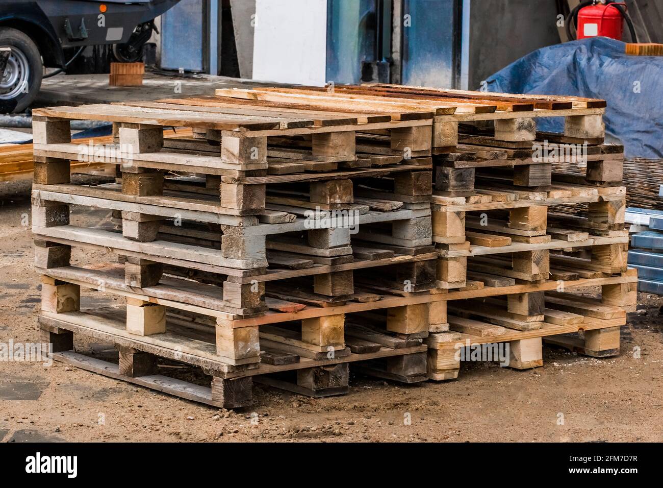 Wood pallet stack storage hi-res stock photography and images - Alamy