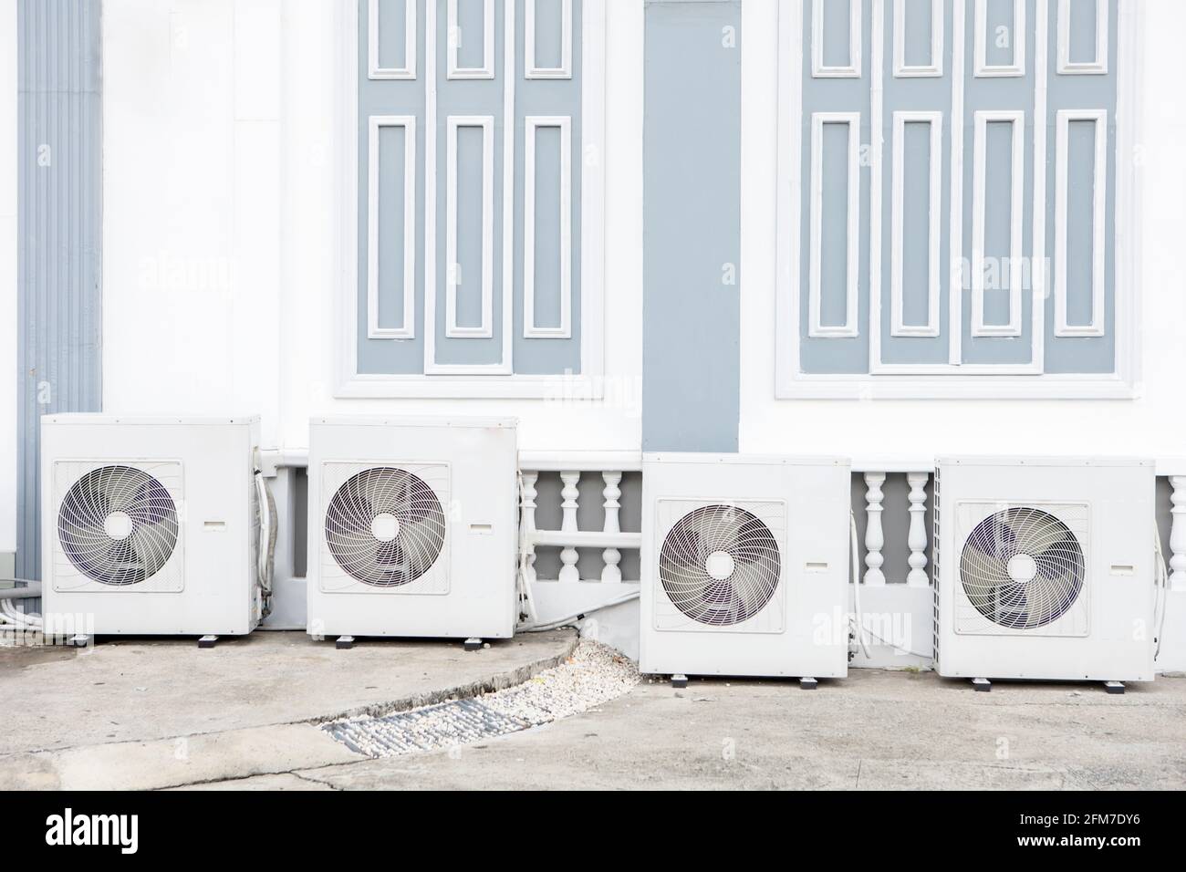 Air conditioner compressor hi-res stock photography and images - Alamy