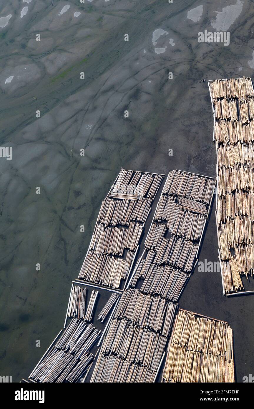 Lumber booms hi-res stock photography and images - Alamy