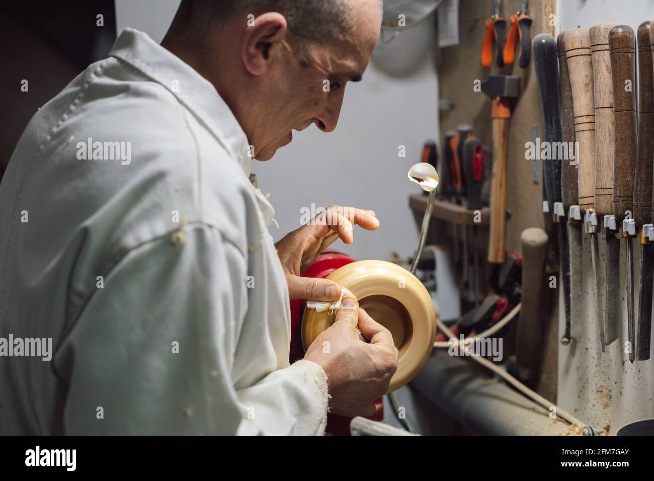 Polishing lathe hi-res stock photography and images - Alamy