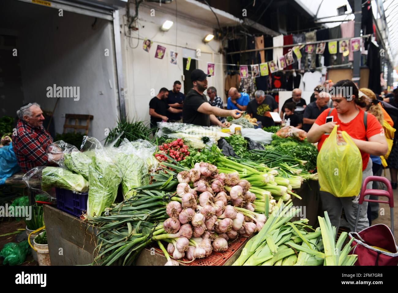 The vibrant market in Ramla, Israel Stock Photo - Alamy