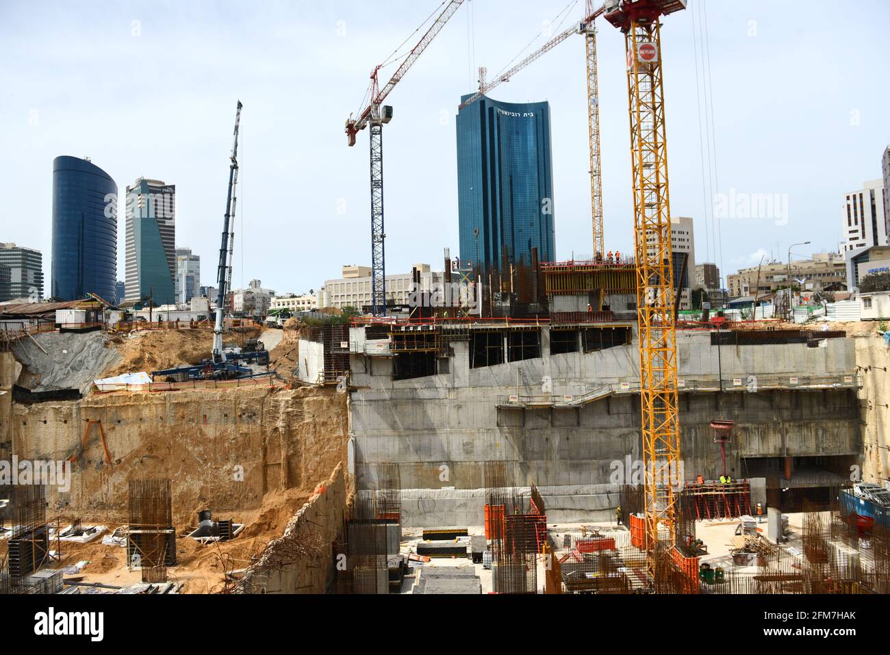 Modern skyscrapers construction sites in southern Tel-Aviv, Israel ...