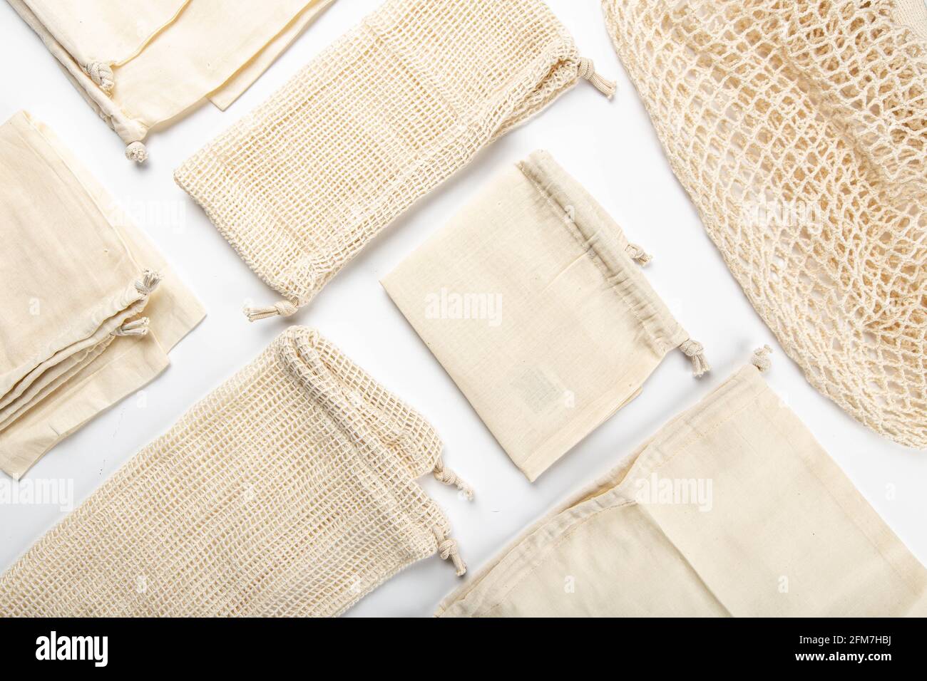 Fruit, re-usable bags, sustainable shopping, shopping Stock Photo - Alamy