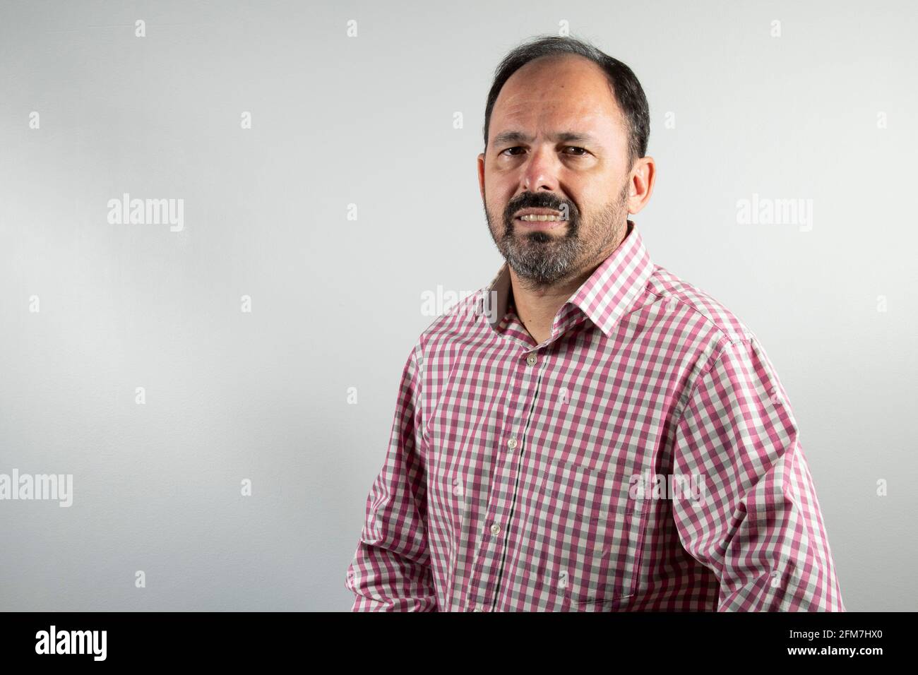 Bearded worker hi-res stock photography and images - Alamy