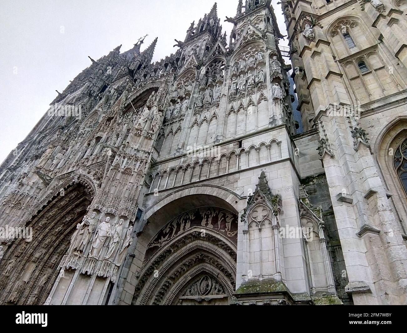 Eglise cathedrale de rouen hi-res stock photography and images - Alamy