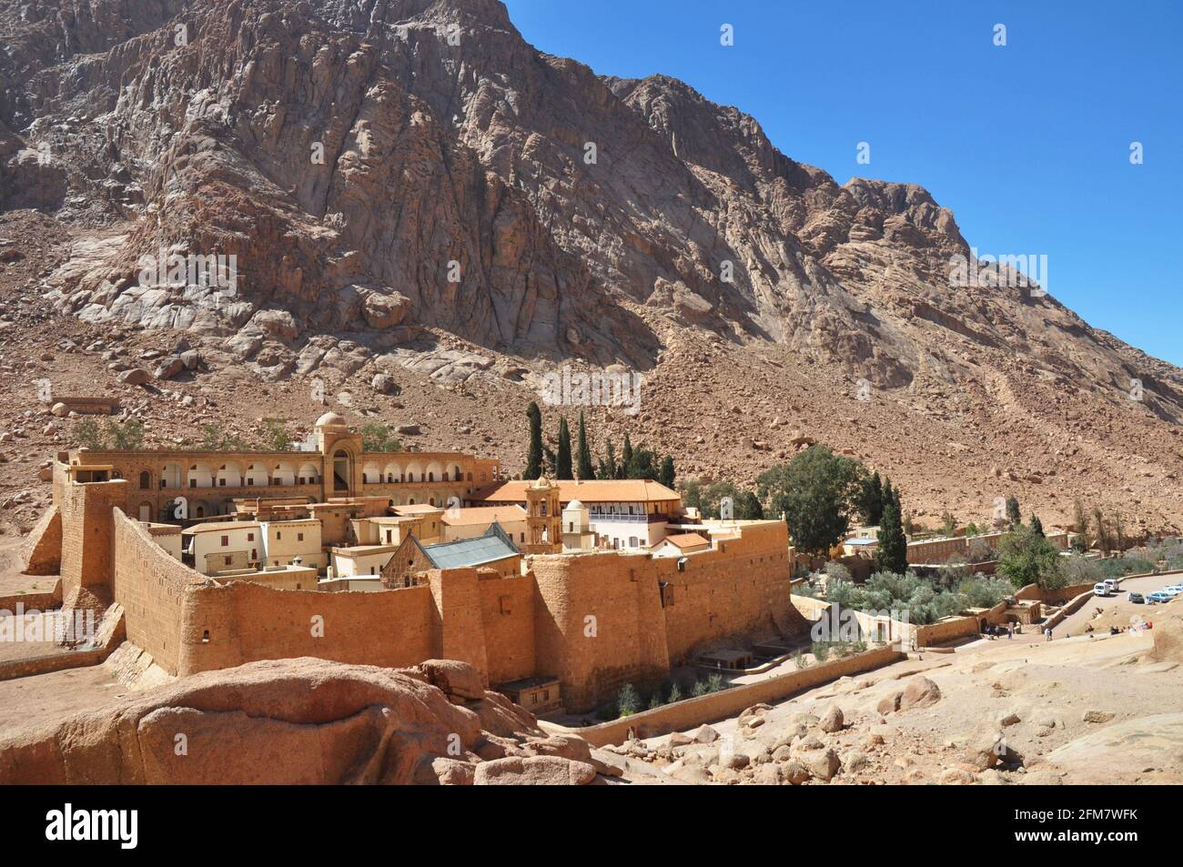 The Greek Orthodox monastery, the fortress of Saint Catherine's ...