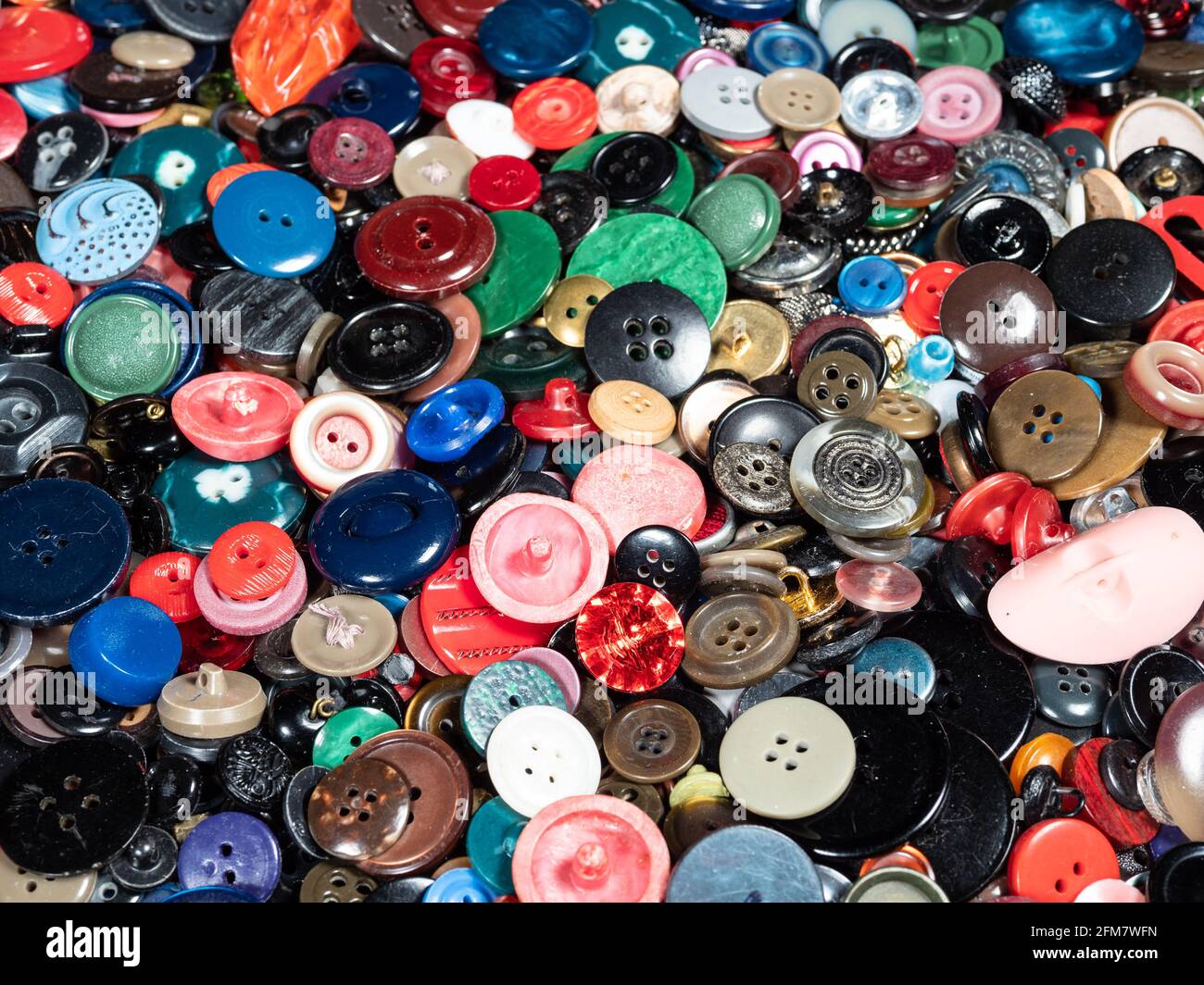 Different colour buttons hi-res stock photography and images - Alamy