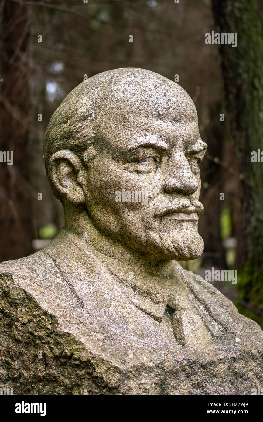 Revolutionary monument to the peoples monument to the peoples hi-res ...