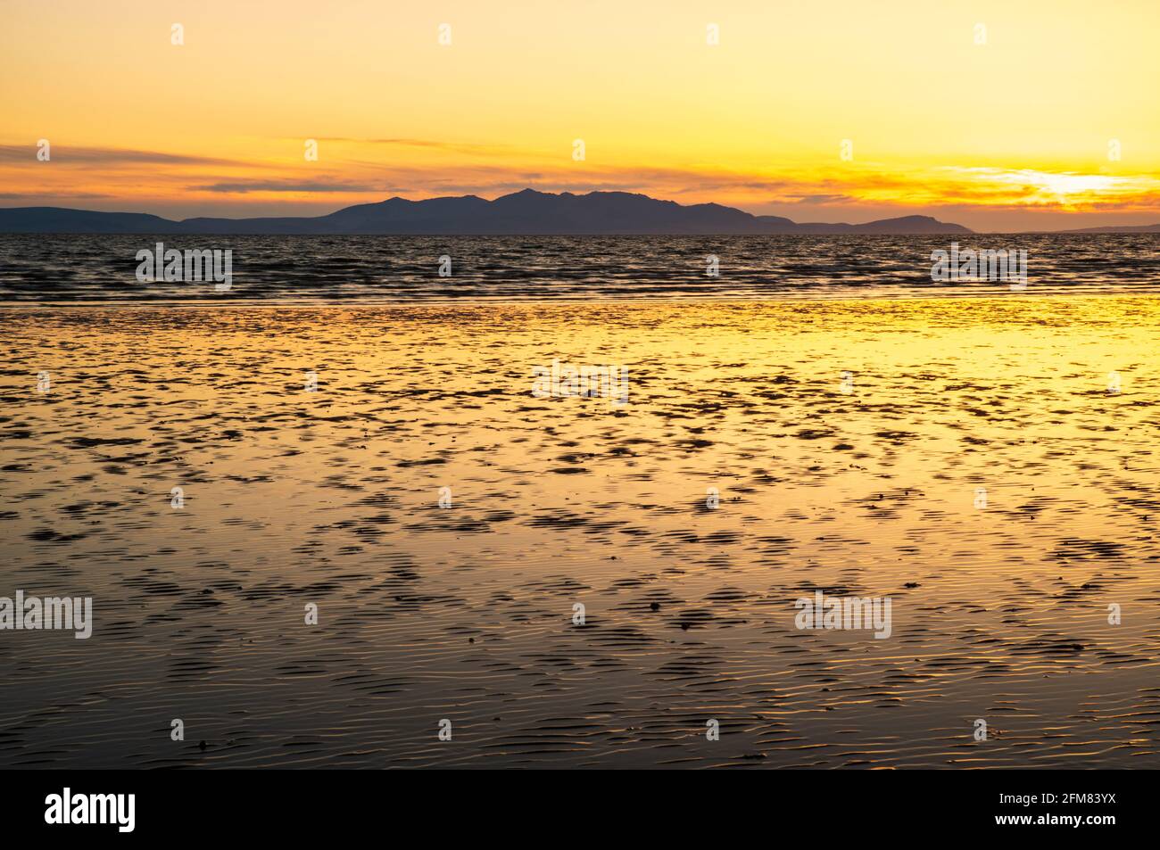 Isle of arran silhouette hi-res stock photography and images - Alamy