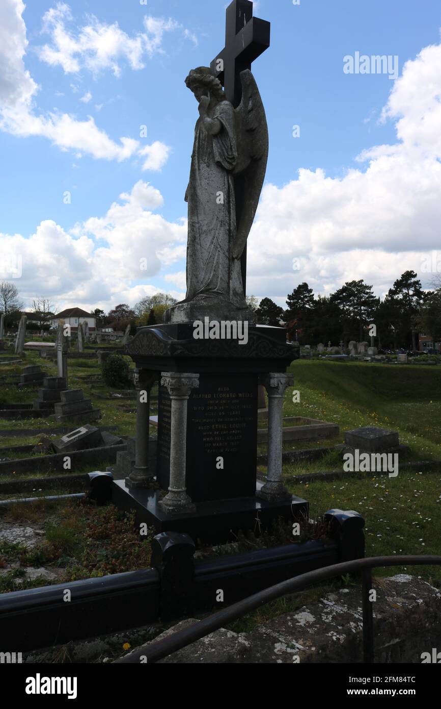 Kent cemetery hi-res stock photography and images - Alamy