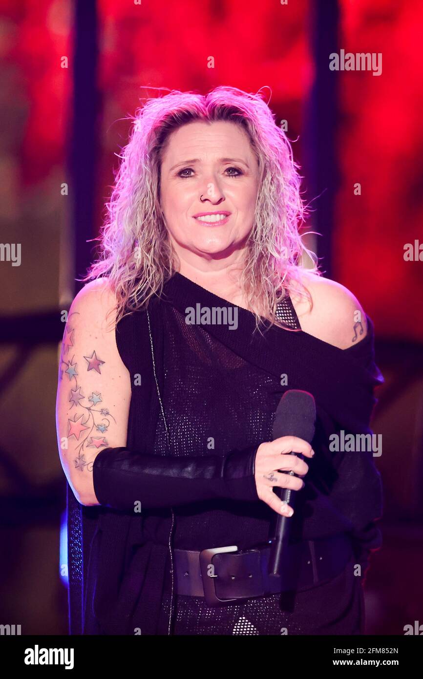 Singer daniela alfinito hi-res stock photography and images - Alamy