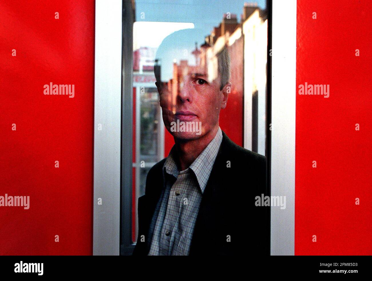 Steve Grand November 2000 Authorwho has written a book called Creation ...