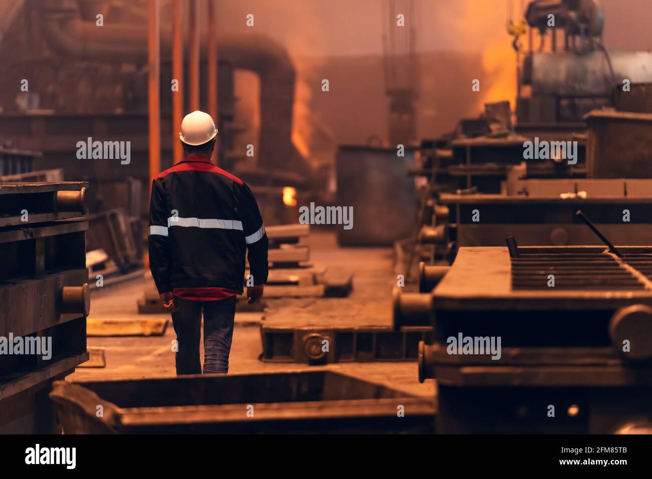 Molten steel factory hi-res stock photography and images - Alamy