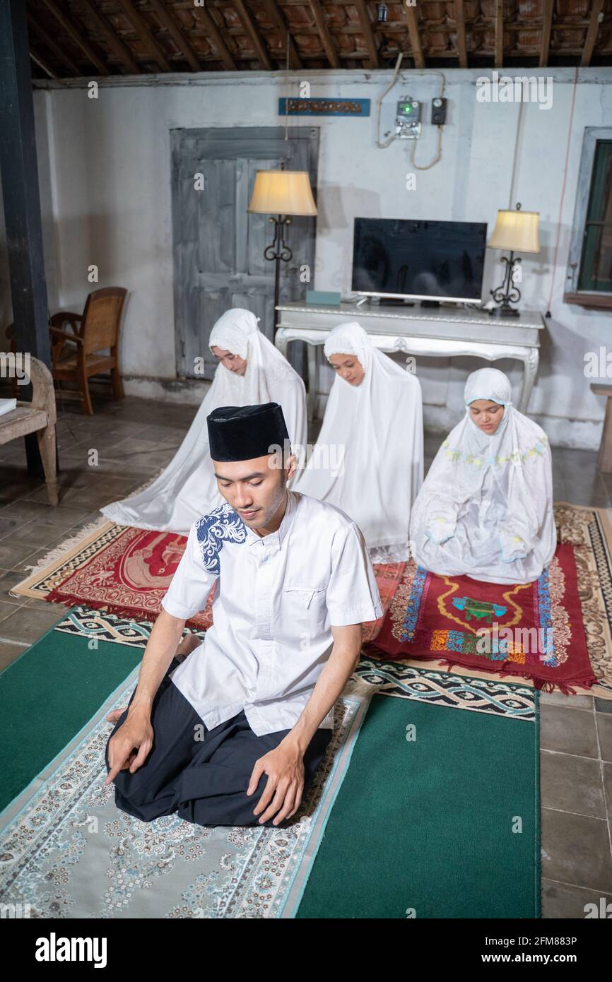 Muslim Family Praying