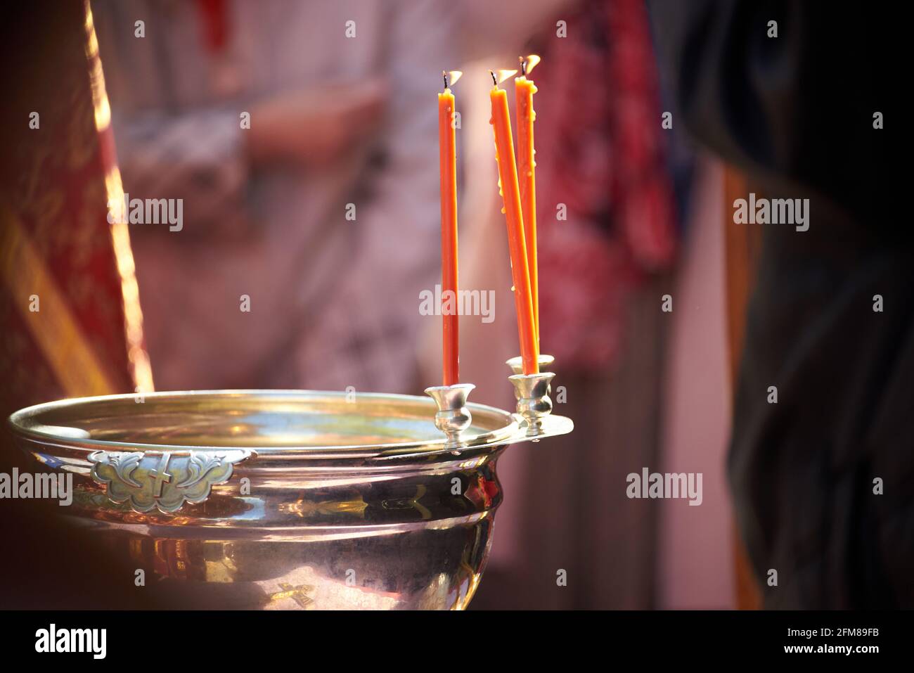 Golden bowl hi-res stock photography and images - Alamy