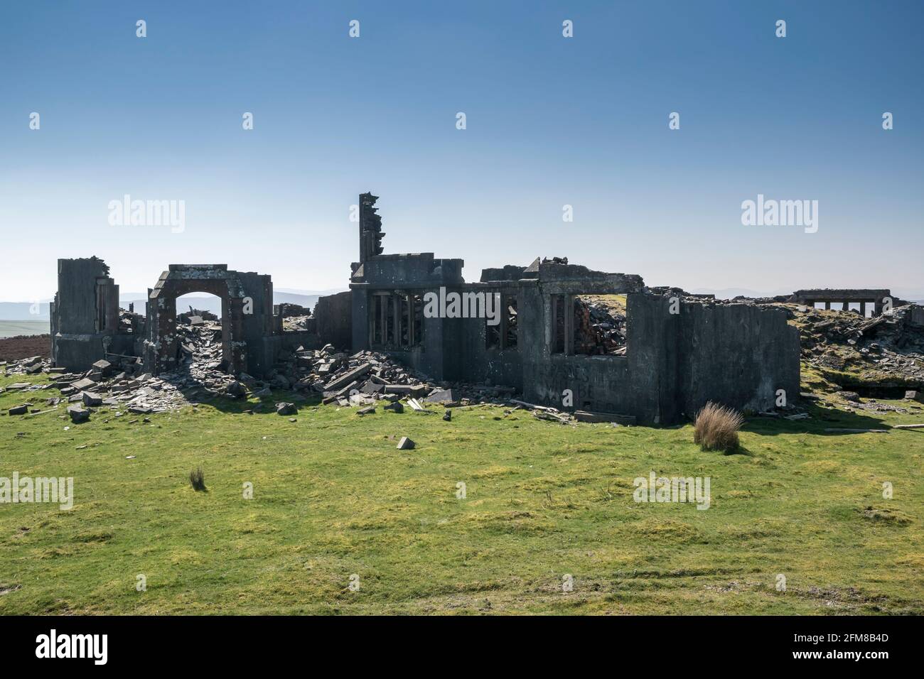 Gwylfa Hiraethog derelict shooting lodge on the Denbighshire moors ...