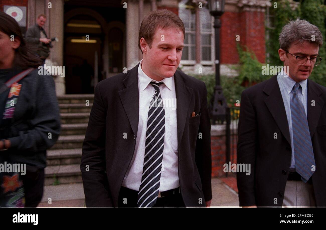 DOCTOR IN THE SARA KANE CASE NIGEL TUNSTALL LEAVES SOUTHWARK CORONERS ...