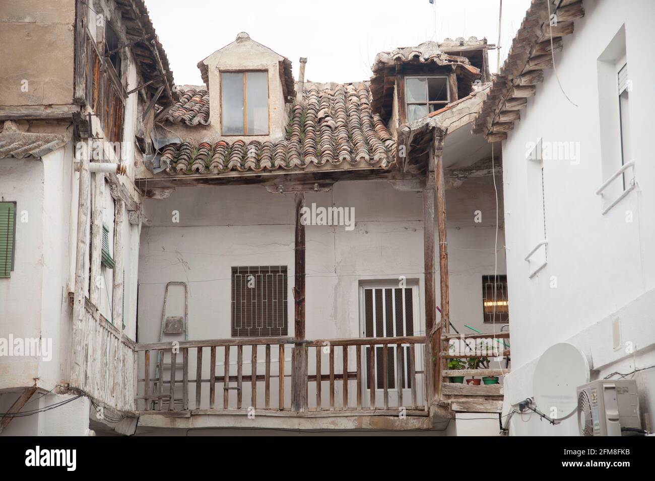 Edificio tipico madrid hi-res stock photography and images - Alamy