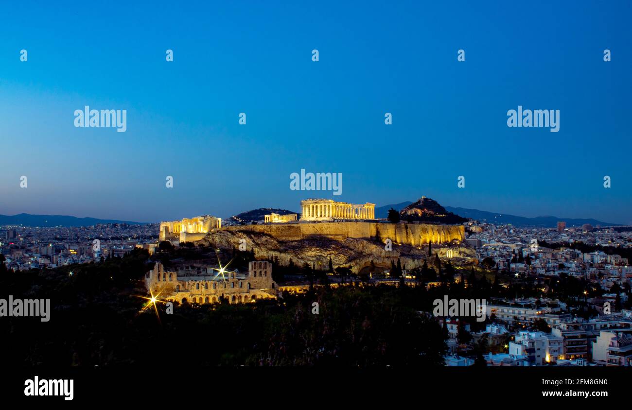 Greek temples night hi-res stock photography and images - Alamy