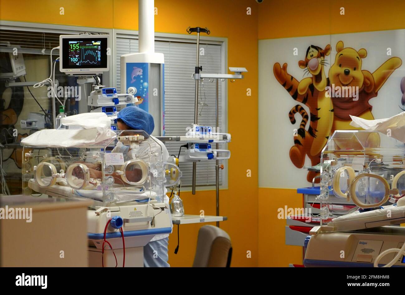 Nonuplets hi-res stock photography and images - Alamy