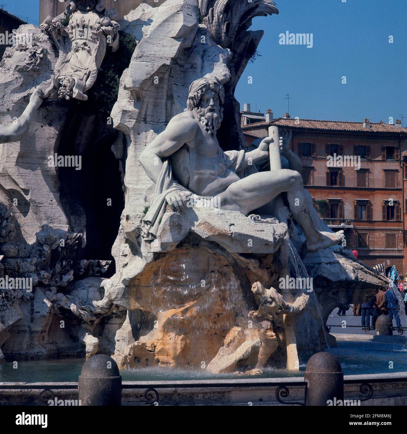 DETALLE DEL RIO GANGES DE LA FUENTE DE LOS 4 RIOS EN LA PLAZA NAVONA ...