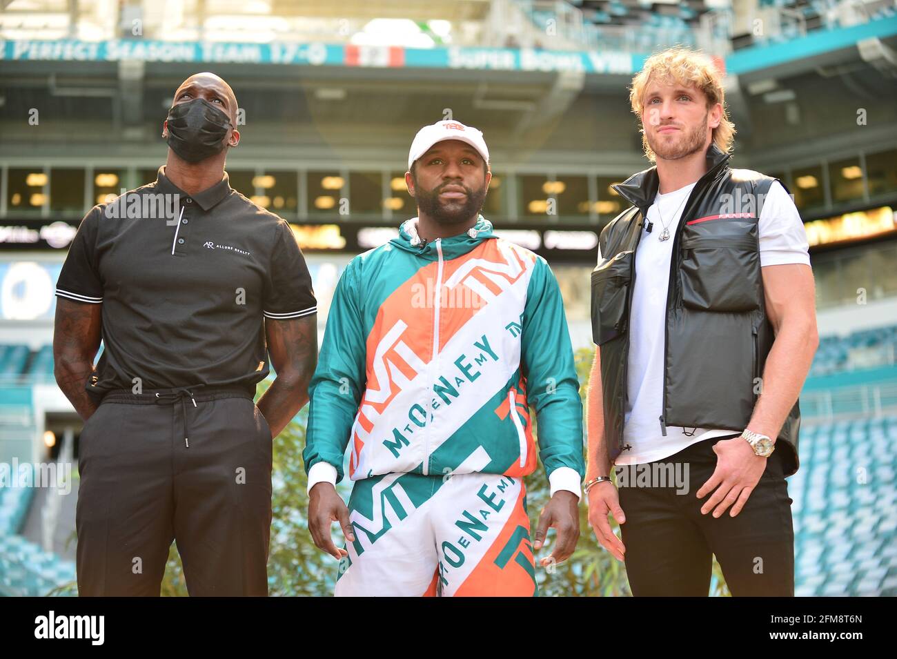 MIAMI GARDENS, FLORIDA - MAY 06: Former NFL player Chad "OchoCinco ...