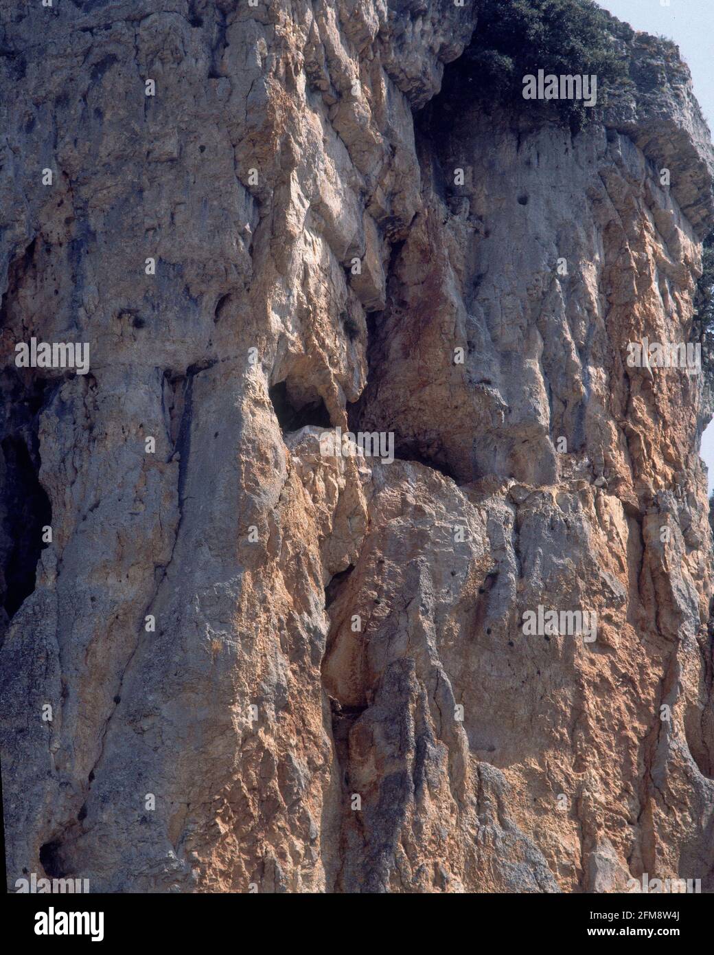 Roca caliza hi-res stock photography and images - Alamy