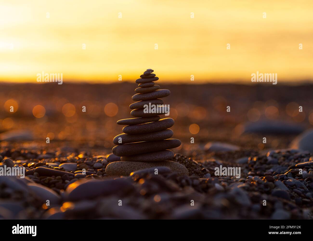 Pyramid composition hi-res stock photography and images - Alamy