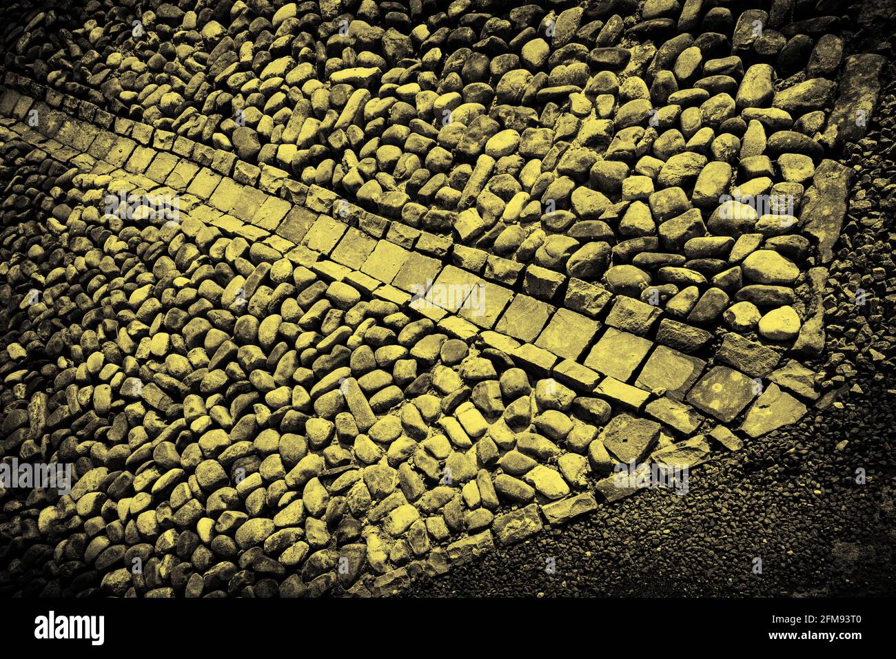 Pebbles garden edging hi-res stock photography and images - Alamy