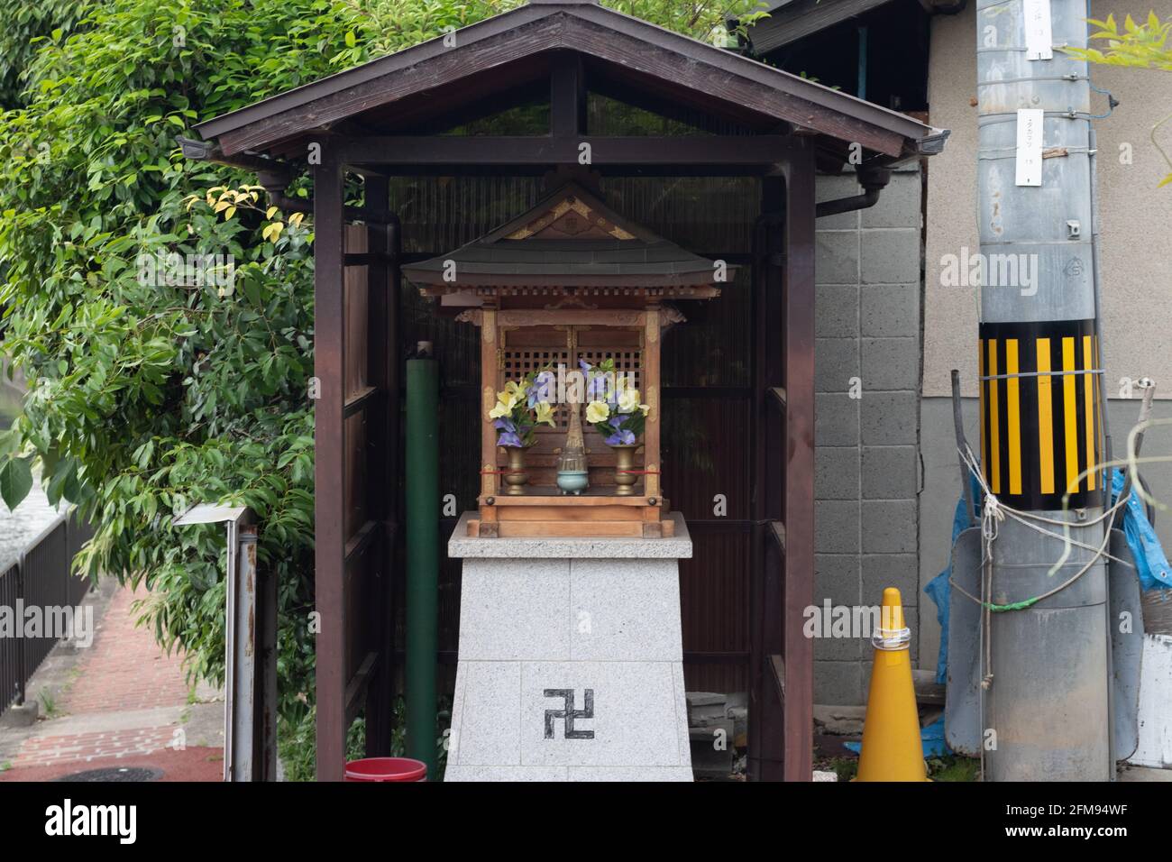 Entrance to a temple Stock Photo - Alamy
