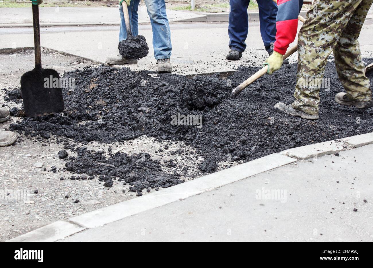Hot black asphalt road surface hi-res stock photography and images - Alamy