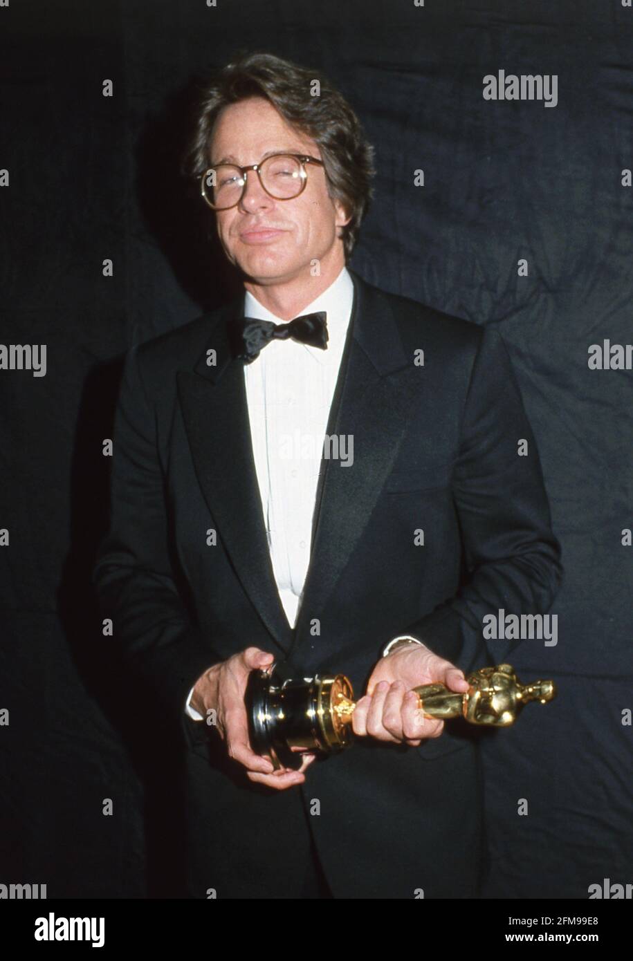 LOS ANGELES,CA - MARCH 29: Warren Beatty backstage after winning "Best ...